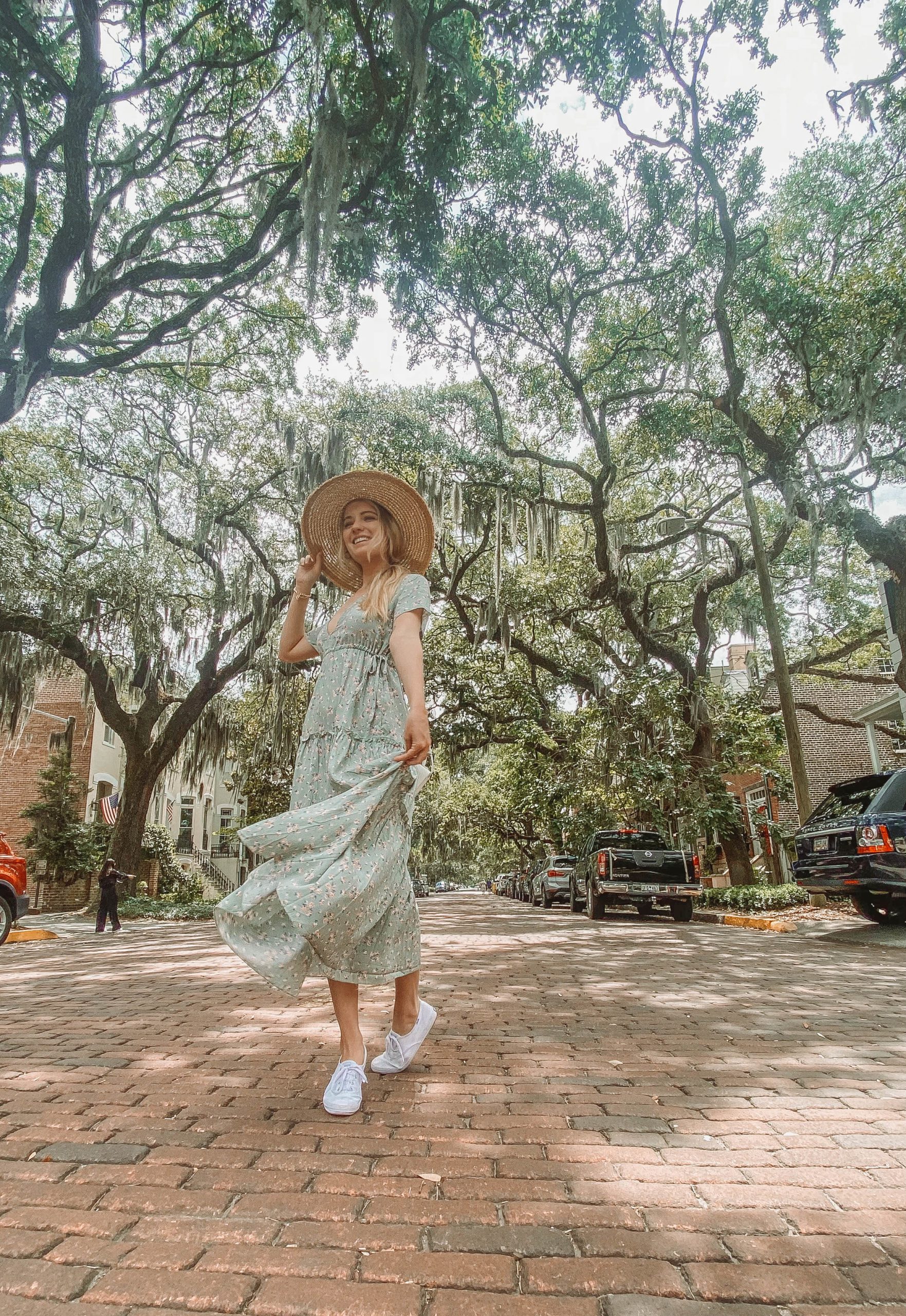 A Weekend in Savannah - Meghan Laurie